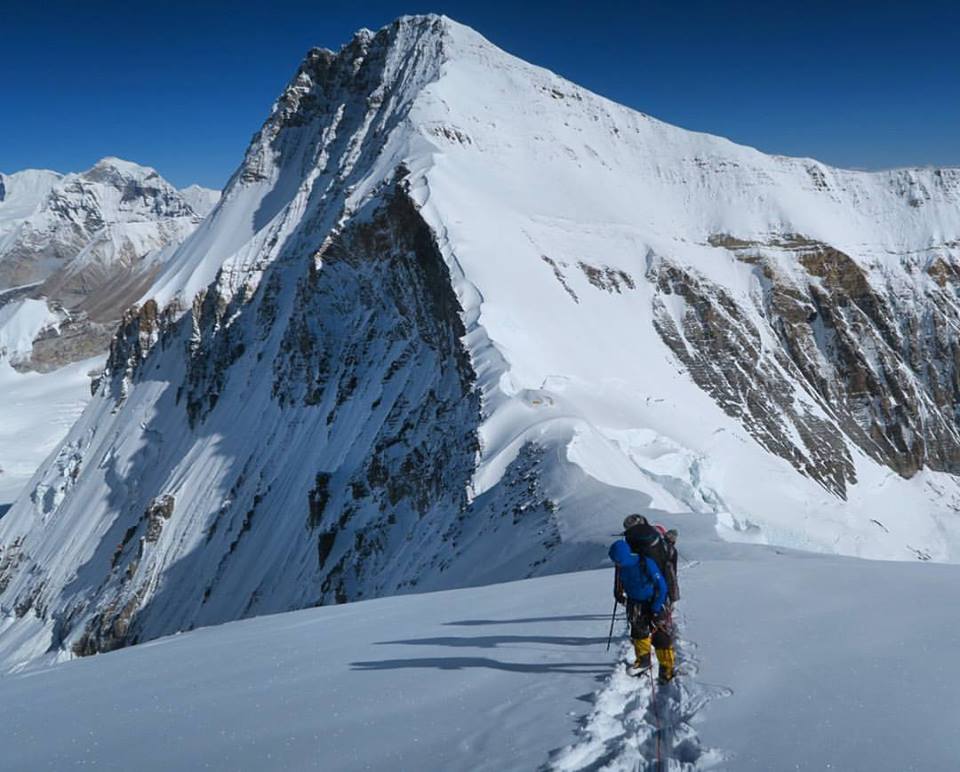Everest North Side 2016 - Update for May 16 - Alpenglow